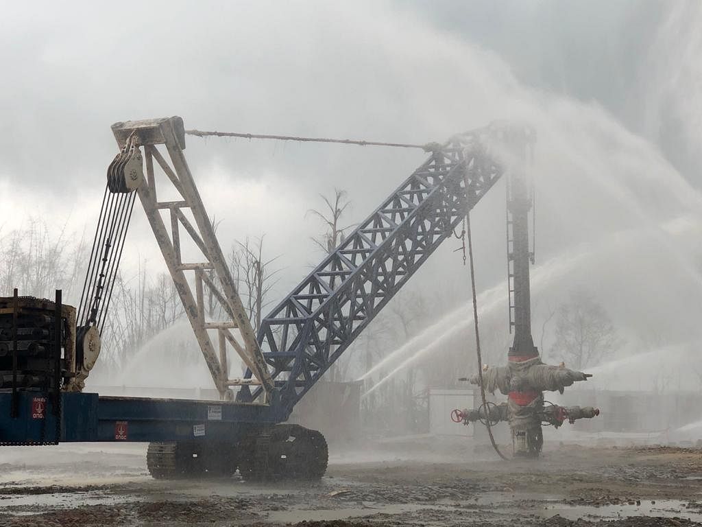 Finally, OIL BoP stack placed; fire to be doused within 36 hours of ...