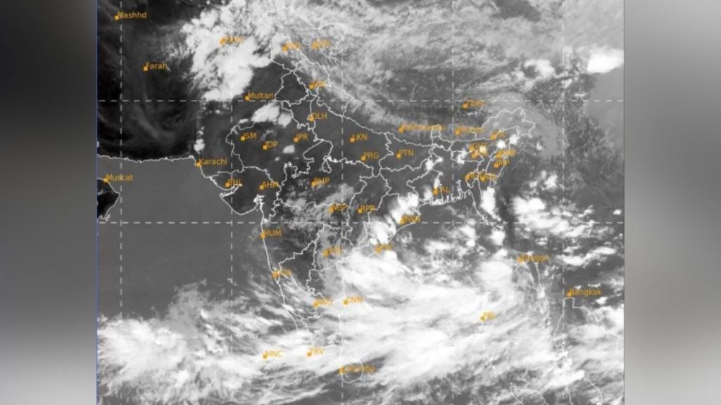 Cyclone Yaas likely to intensify into very severe cyclonic storm: IMD ...